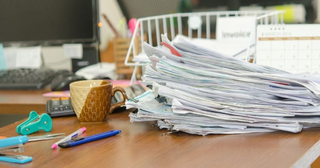 How to Organize Your Desk - MyStackBox